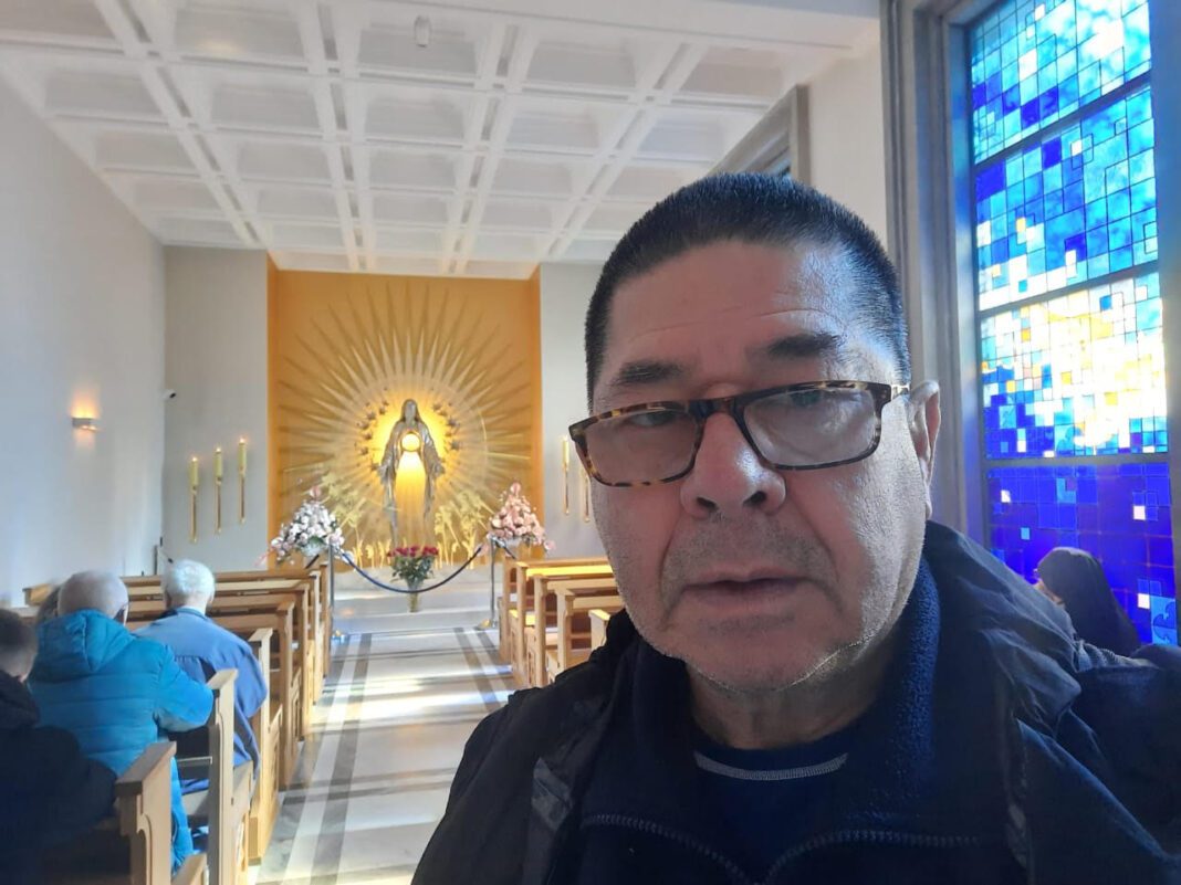 Héctor Arango: El periodista viajero de Manizales que se volvió ...